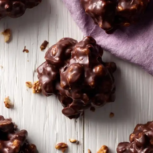 Crunchy Dark Chocolate Peanut Clusters - Alrightwithme